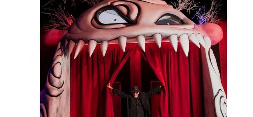 A Milano apre la mostra/labirinto di Tim Burton - Alla scoperta dell ...